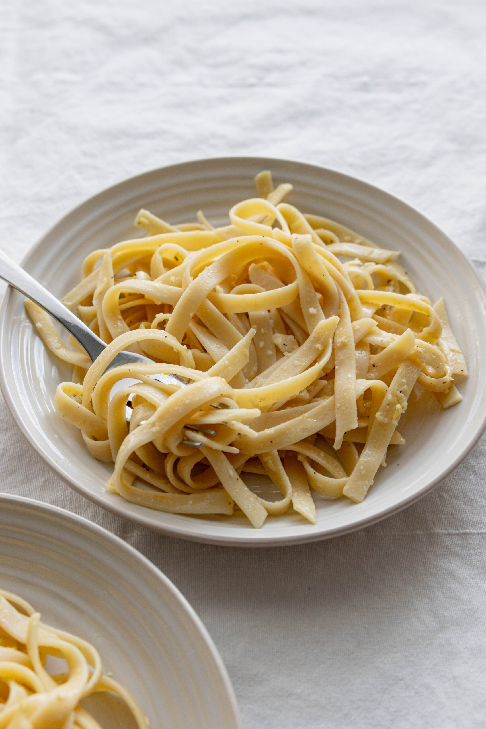 Easy Lemon and Garlic Pasta: Without Cream - MAY EIGHTY FIVE