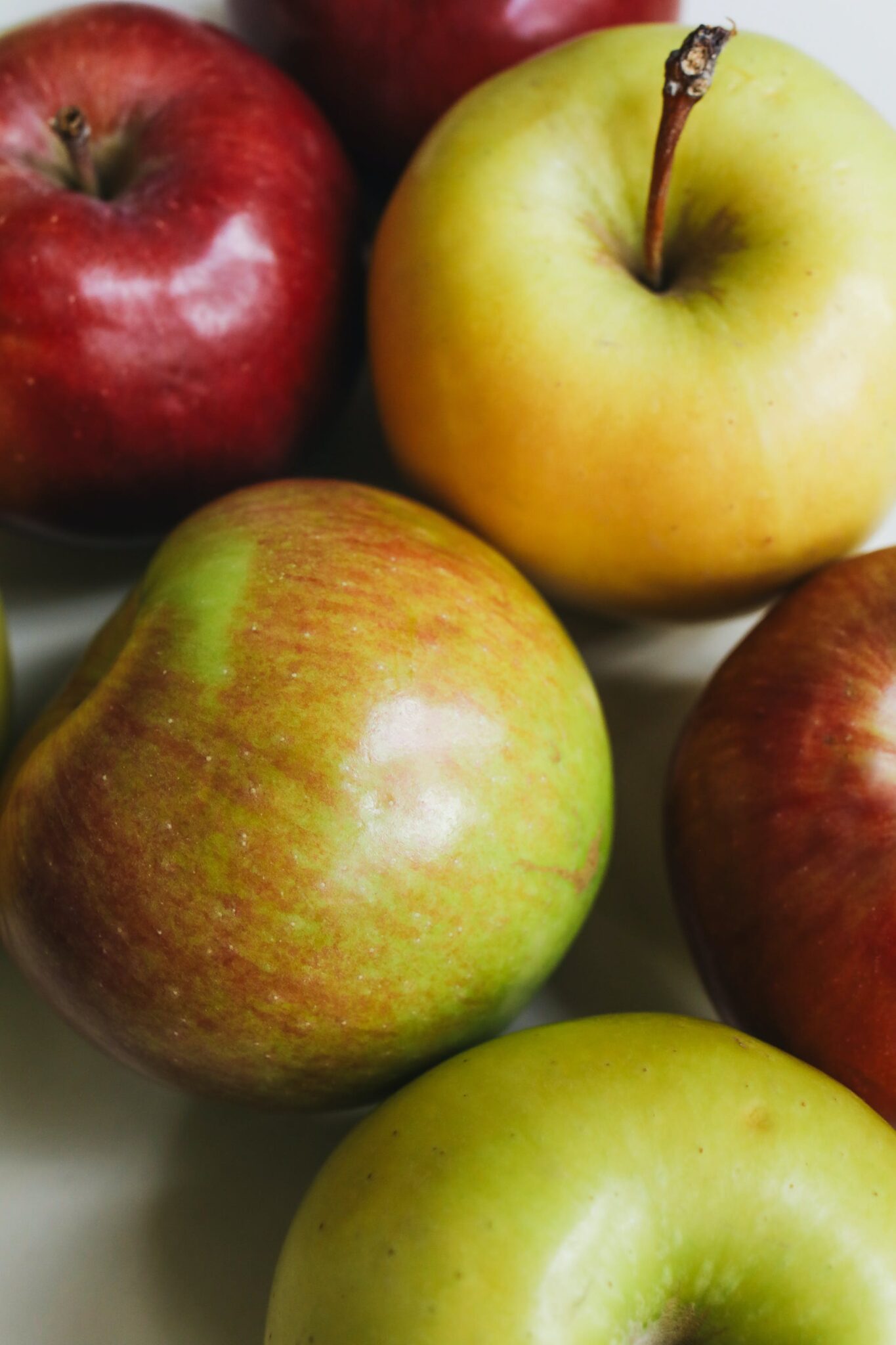 Can You Freeze Apples? The Ultimate Guide to Freezing Apples - MAY ...