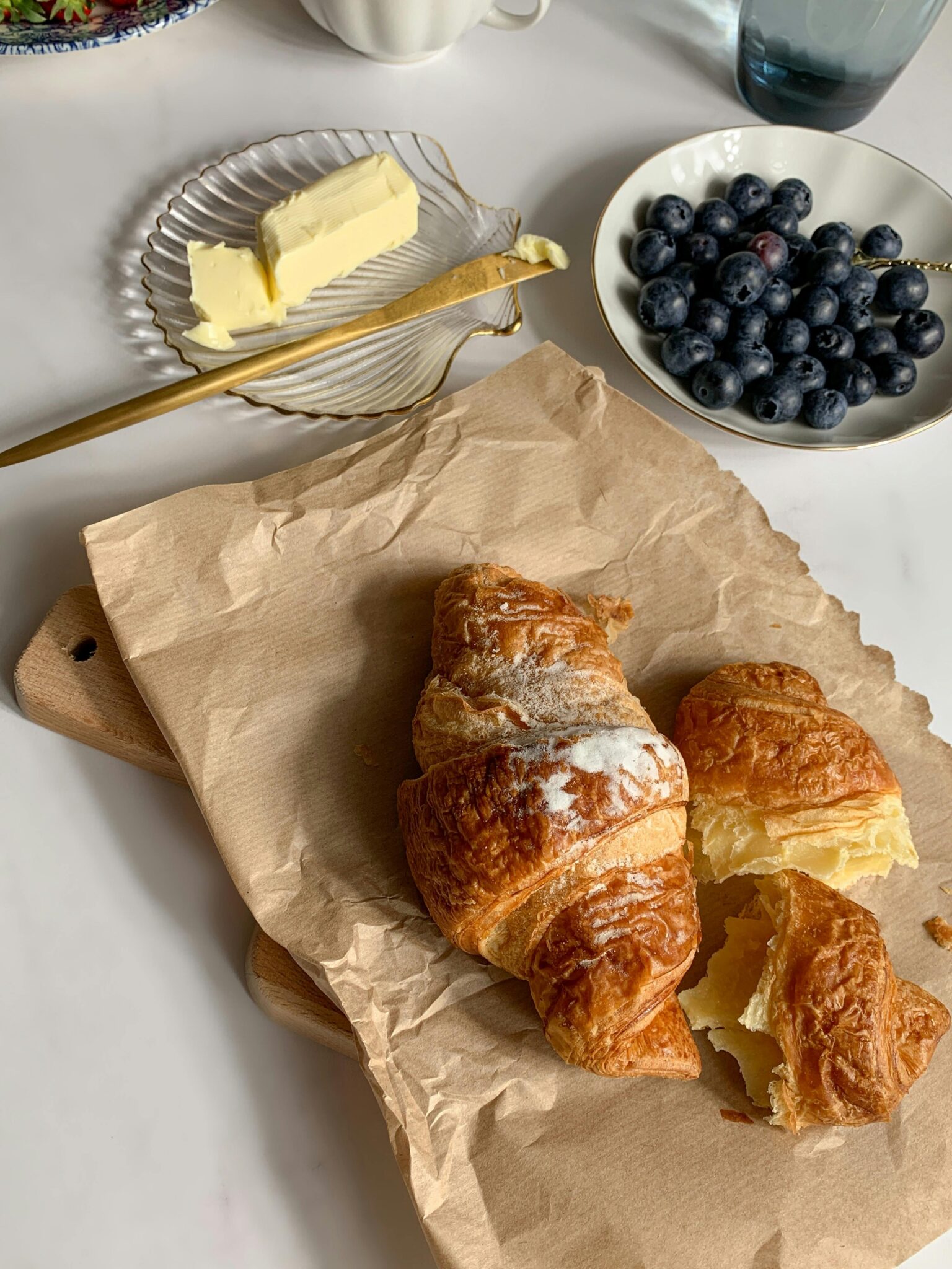 10 Awesome Ways To Eat A Croissant 2024 – AUHG