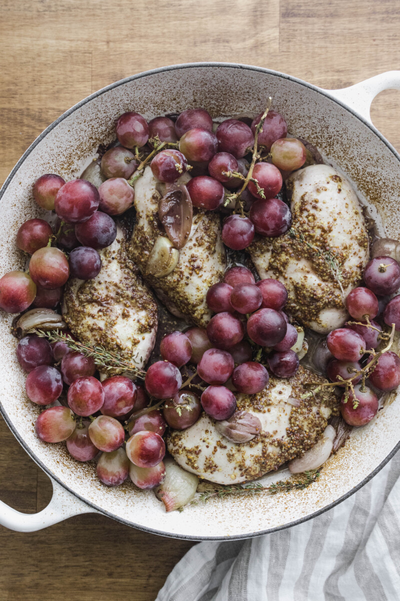 One Pan Recipe: Roasted Grapes and Chicken - MAY EIGHTY FIVE