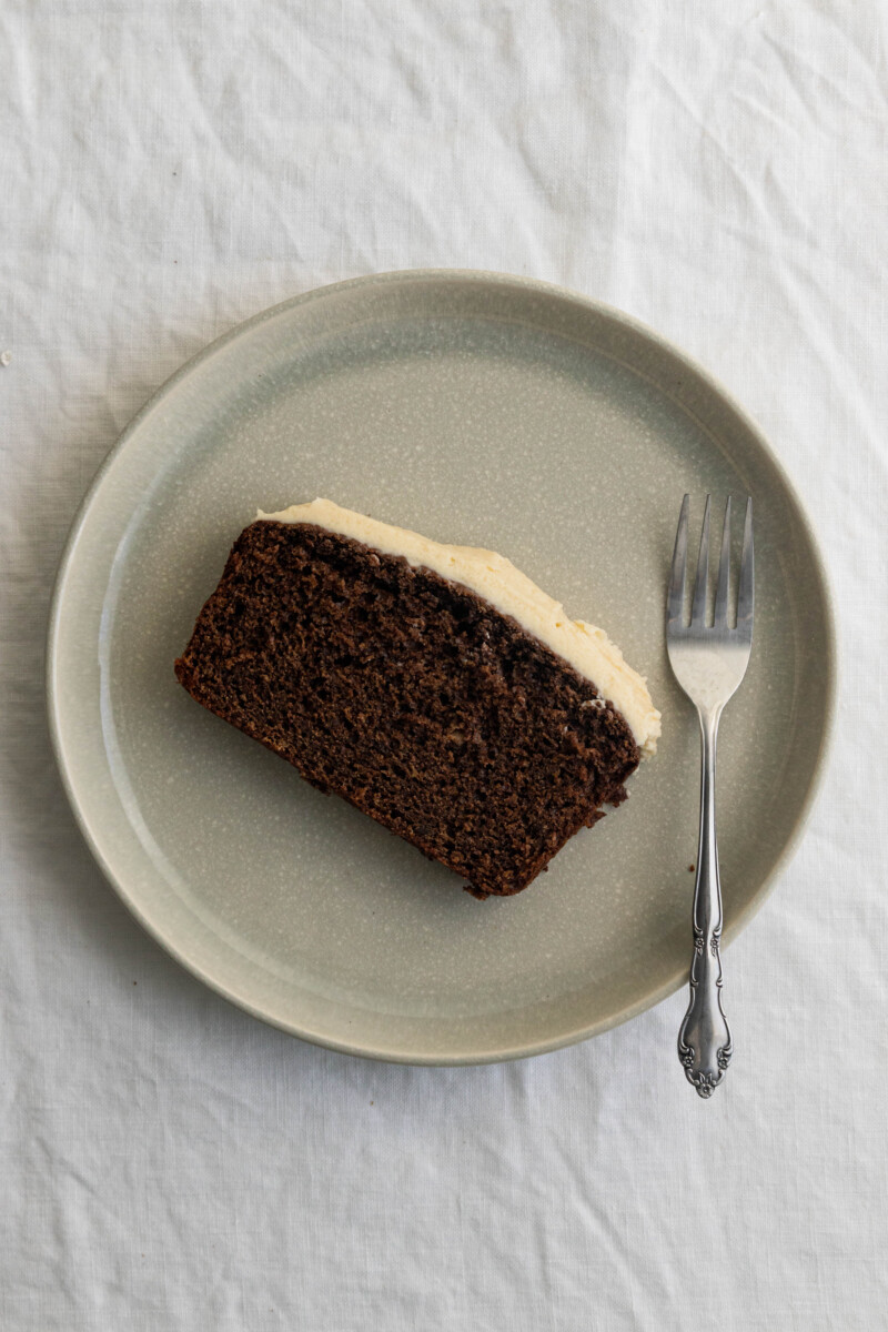 Guinness Cake (Rich Chocolate Stout Cake with Irish Cream Buttercream ...